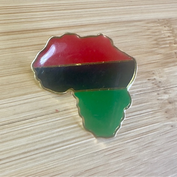 Vintage | Jewelry | Africa Map Enamel Pin Red Black Green | Poshmark